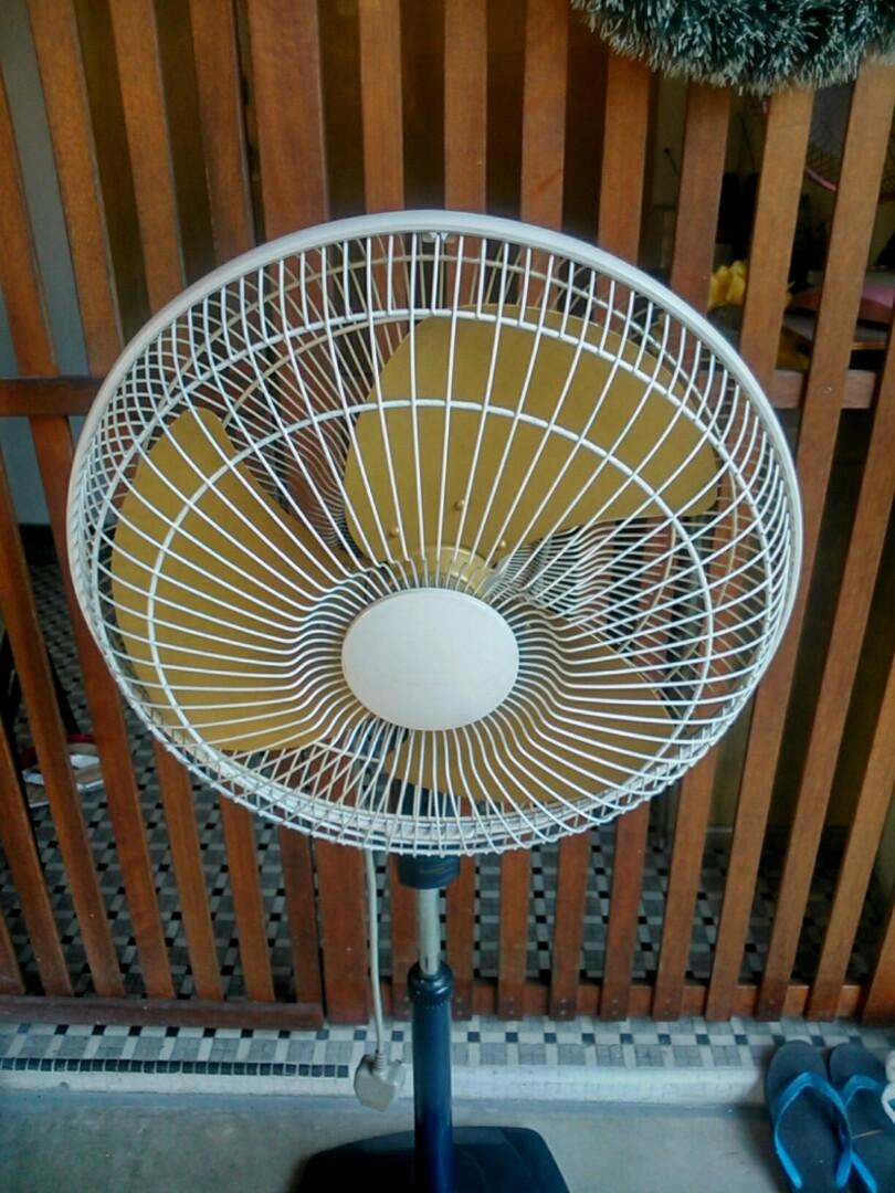 Panasonic stand fan 16 inch, Furniture & Home Living, Lighting & Fans ...