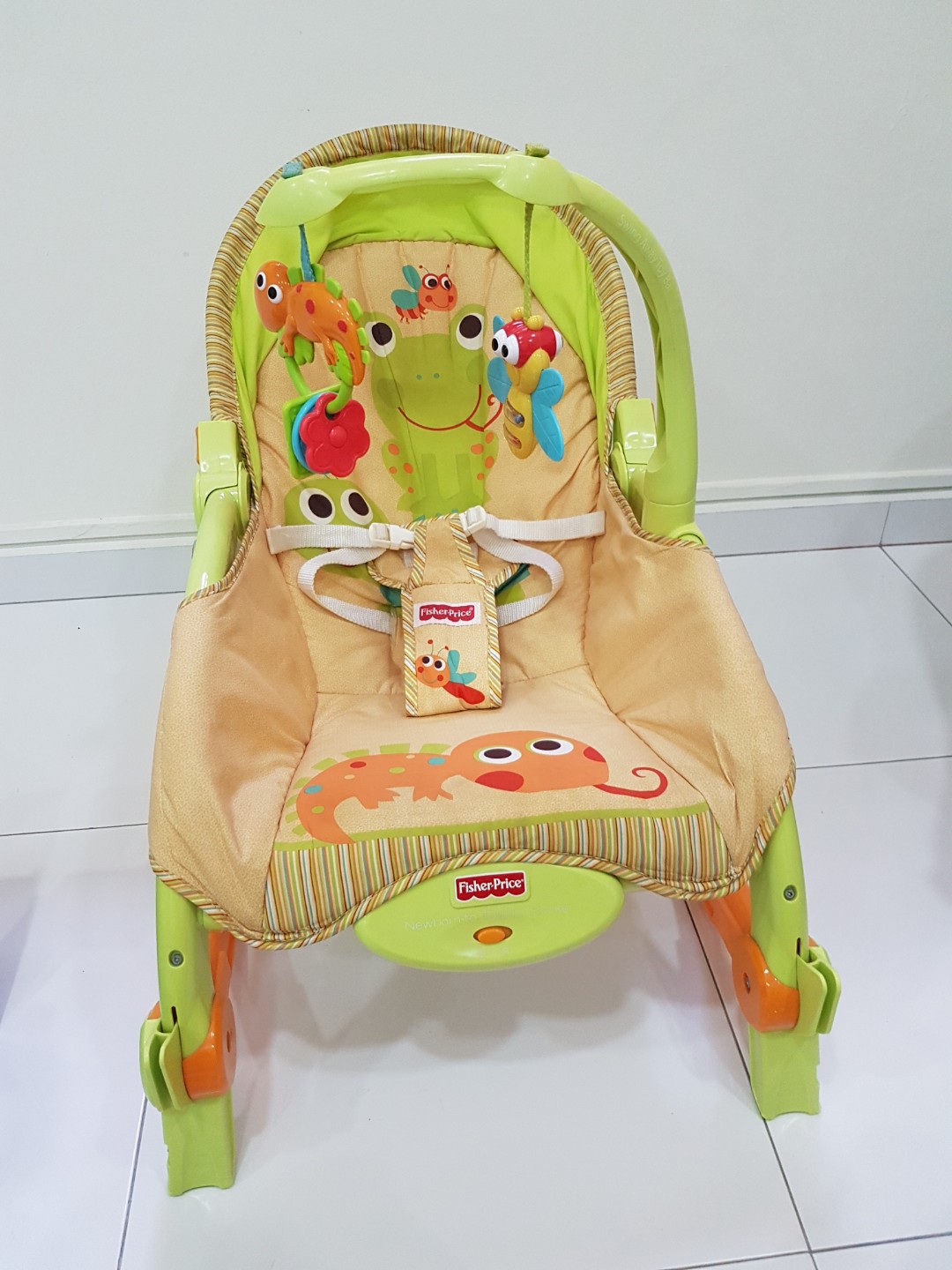 Fisher Price Baby Rocker, Babies & Kids, Infant Playtime on Carousell