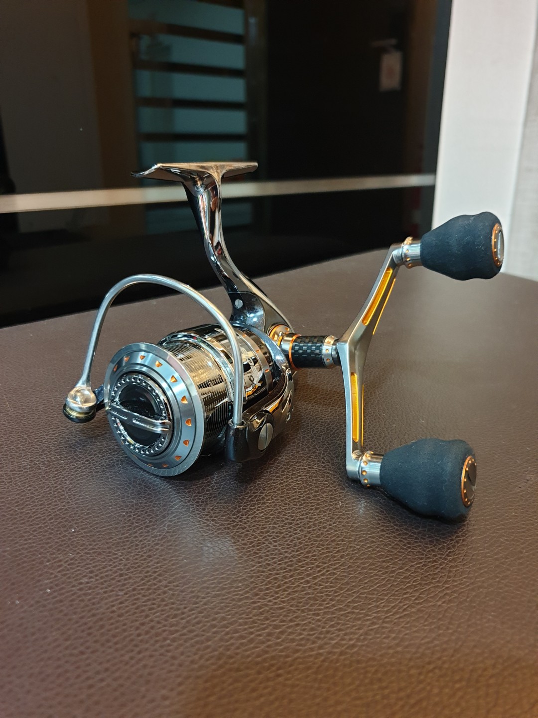 Abu Garcia Revo Neos 2500SD Reel, Sports Equipment, Fishing on Carousell