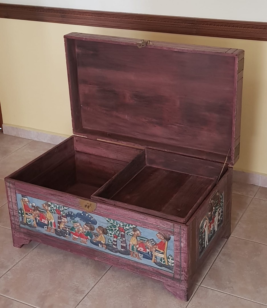 Chest box, Furniture & Home Living, Home Improvement & Organisation ...