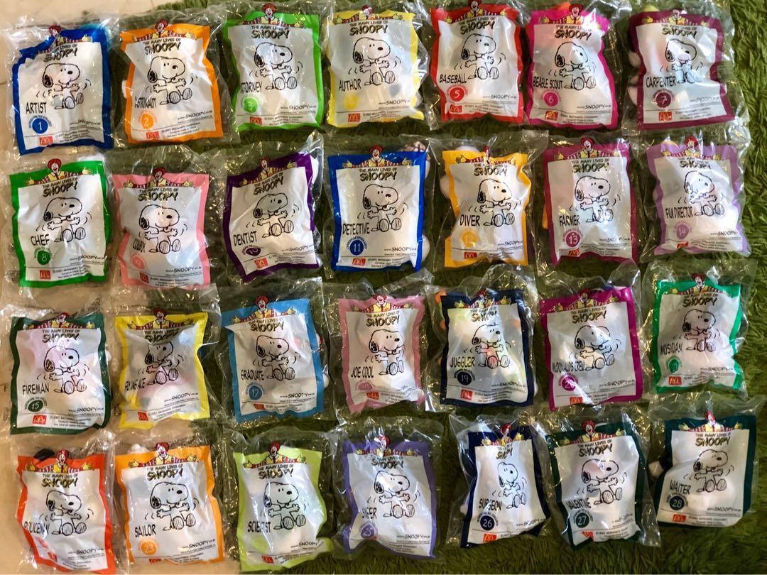 Full set brand new Snoopy, Furniture & Home Living, Kitchenware ...