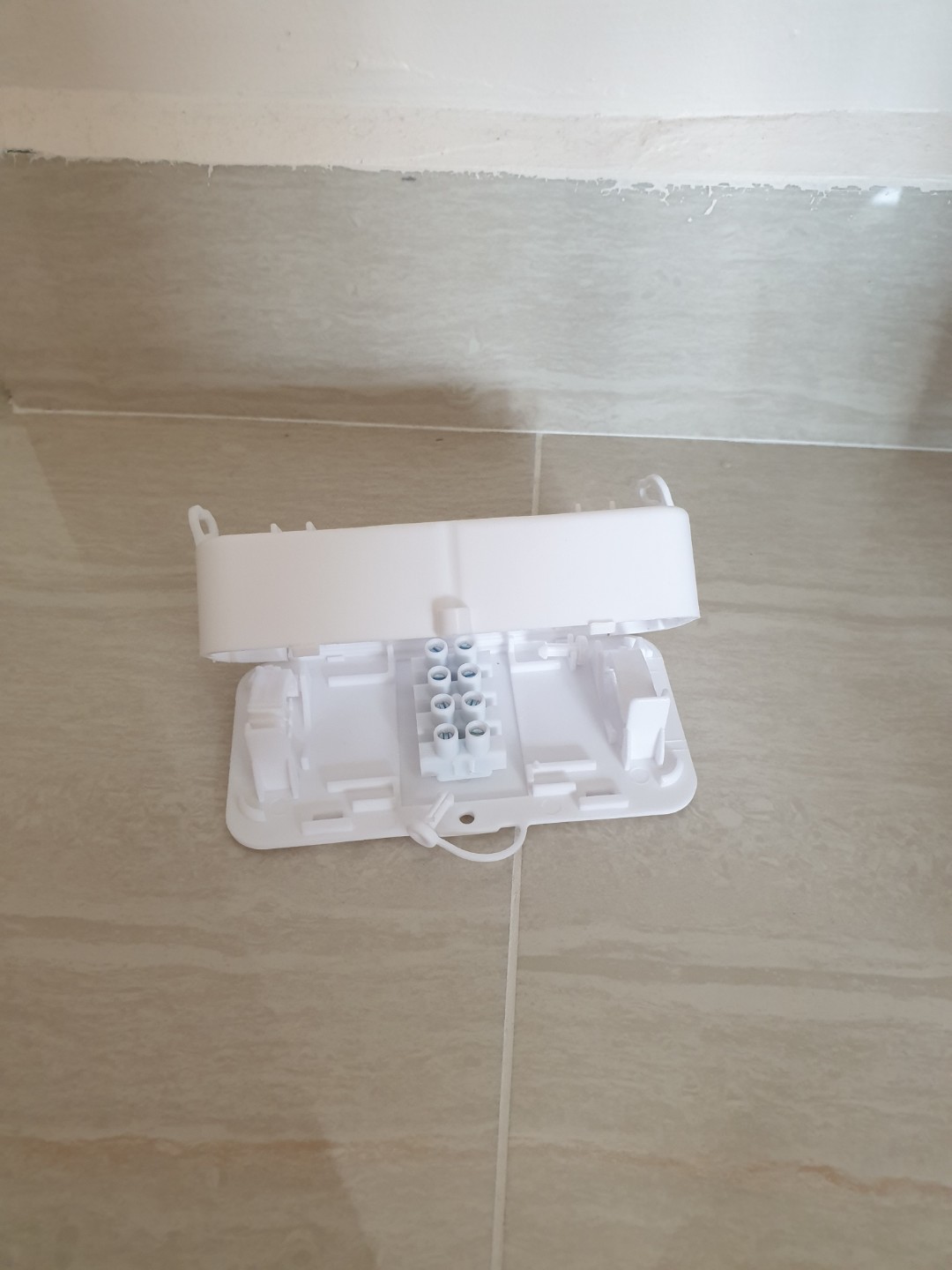 Junction box, Women's Fashion, Jewelry & Organisers, Accessory holder ...
