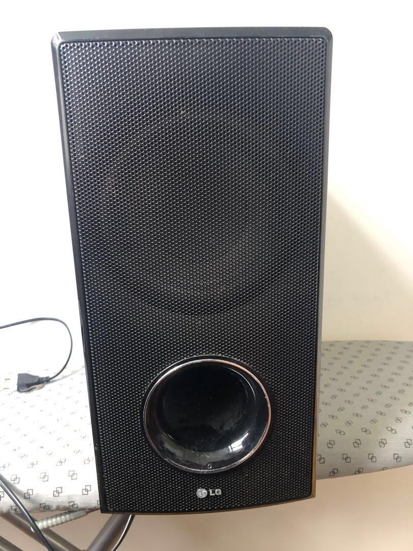 LG Soundbar/Subwoofer/remote control, Electronics, Audio on Carousell