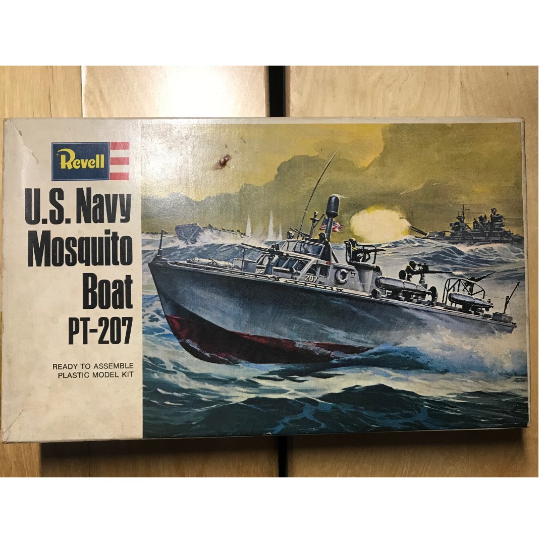 Revell U.S. Navy Mosquito Boat PT-207 Model Kit, Hobbies & Toys, Toys ...