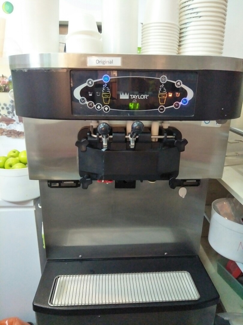 Taylor C713-58, Soft Serve Freezer, Froyo machine, Yogurt freezer, Food ...