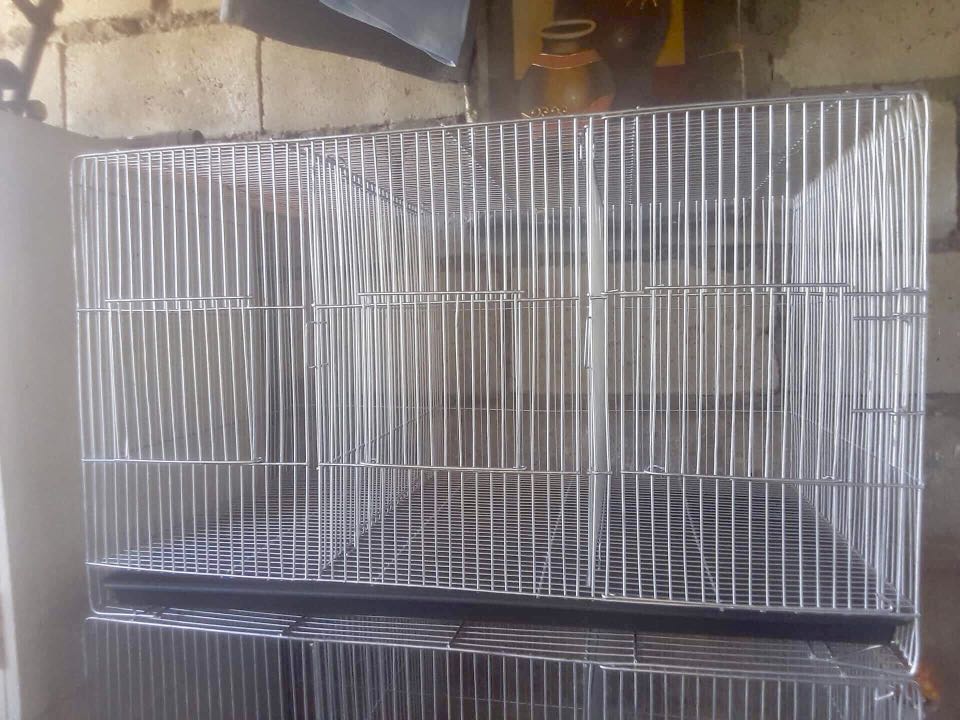 Triple cage, Pet Supplies, Homes & Other Pet Accessories on Carousell