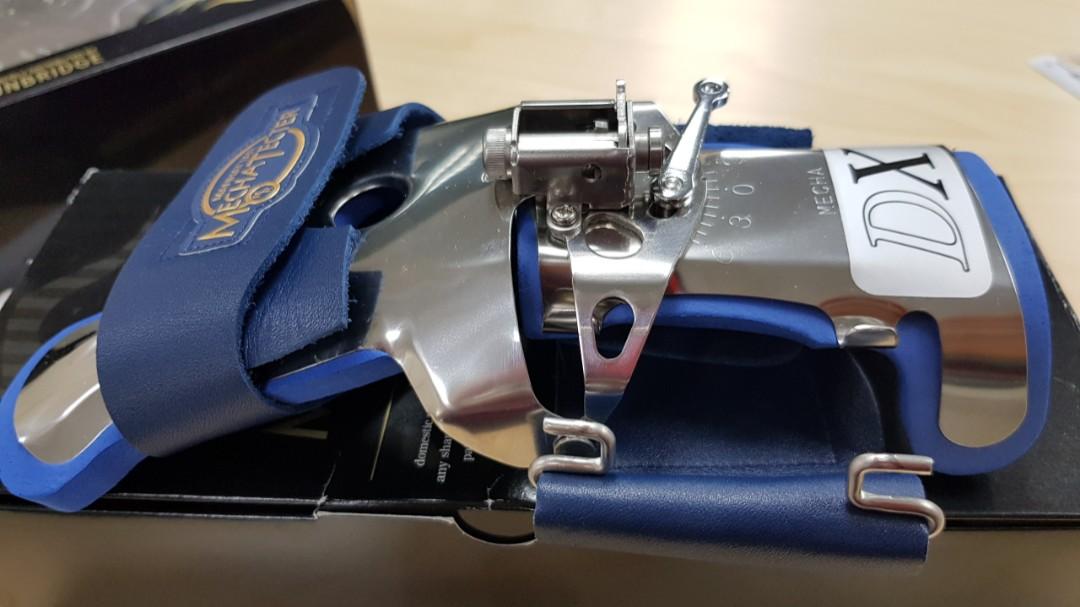 CHEAP $238!!!! PROFESSIONAL BOWLING BALL HAND WRIST GUARD BY WORLD'S ...