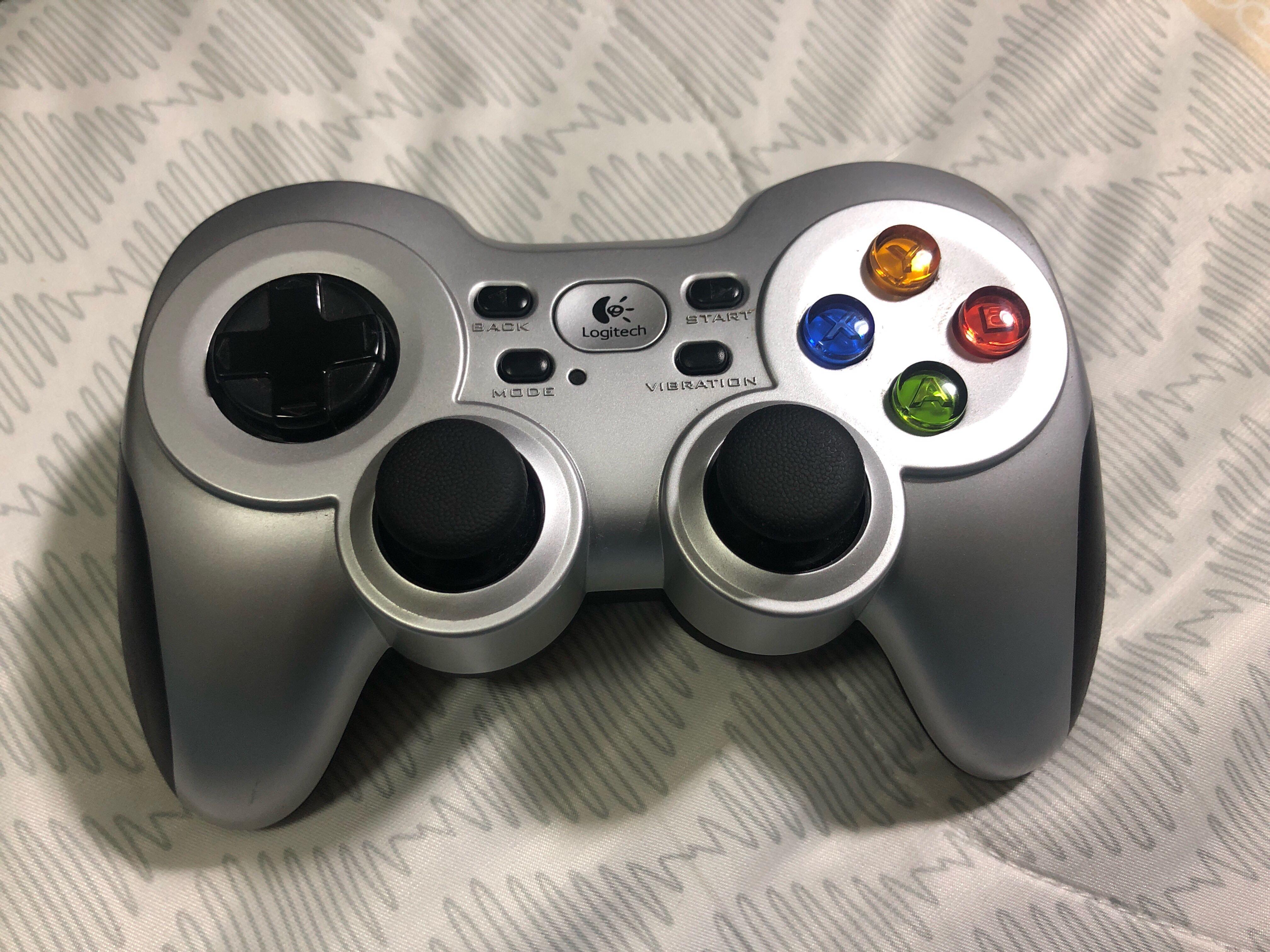 Logitech Wireless Controller + Energizer Rechargeable Battery, Video ...