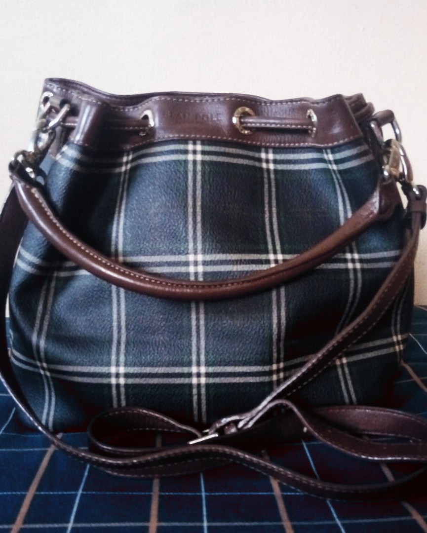 Beanpole 2way bucket bag, Women's Fashion, Bags & Wallets, Beach Bags ...