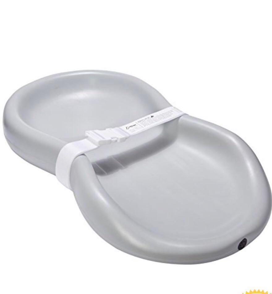 Keekaroo Peanut Changer in Vanilla, Babies & Kids, Nursing & Feeding ...