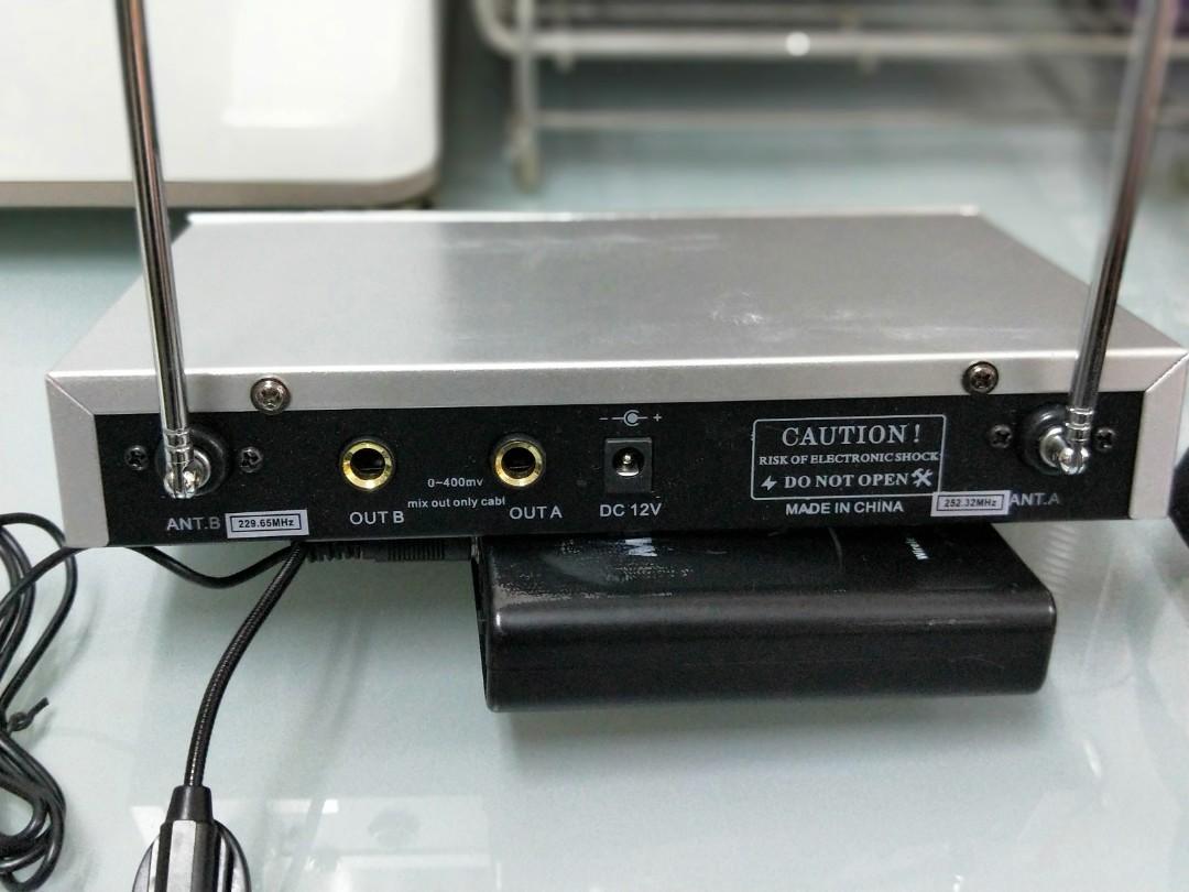 Mipu MP-3310 Wireless Microphone System, TV & Home Appliances, TV & Entertainment, Entertainment ...