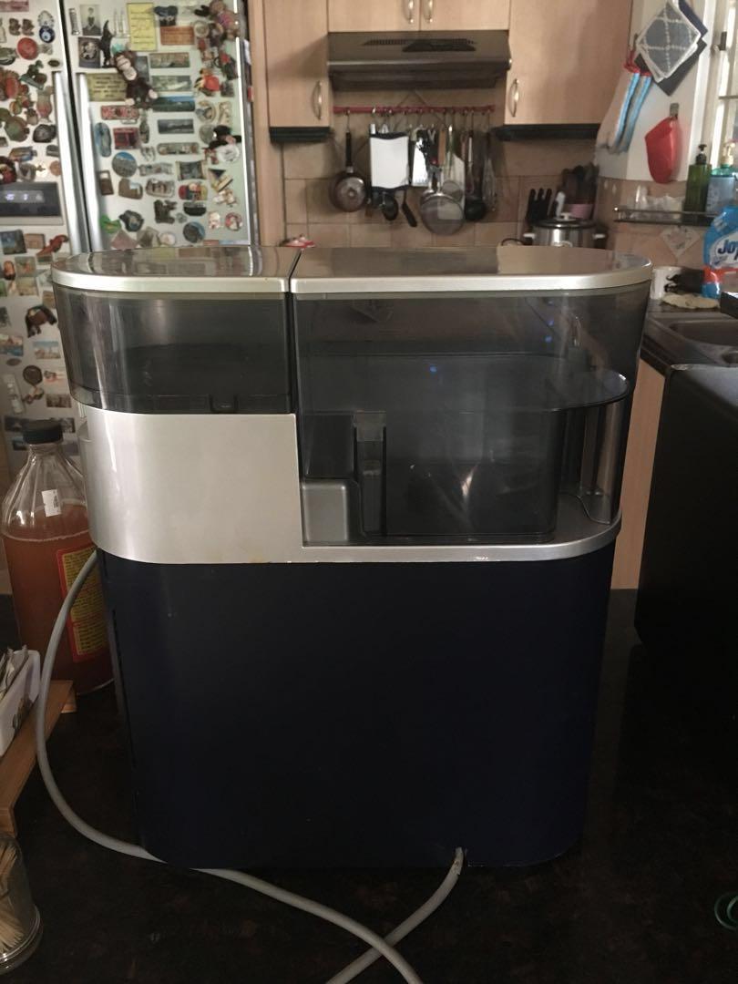 Saeco Royal Professional Espresso Machine, TV & Home Appliances ...
