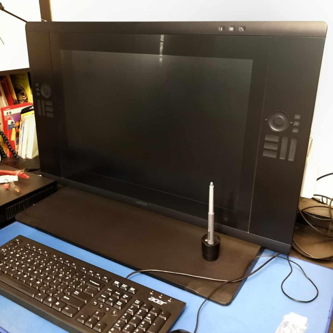 Wacom Cintiq 24HD with pen and stand all inclusive, Computers & Tech ...