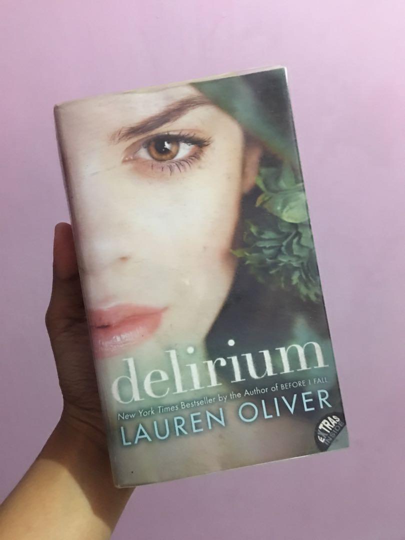 DELIRIUM / LAUREN OLIVER, Hobbies & Toys, Books & Magazines, Religion ...