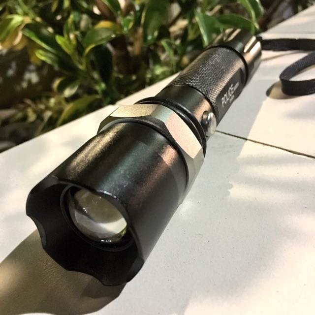 POLICE Q3 LED Rechargeable Torchlight (A), TV & Home Appliances, TV ...