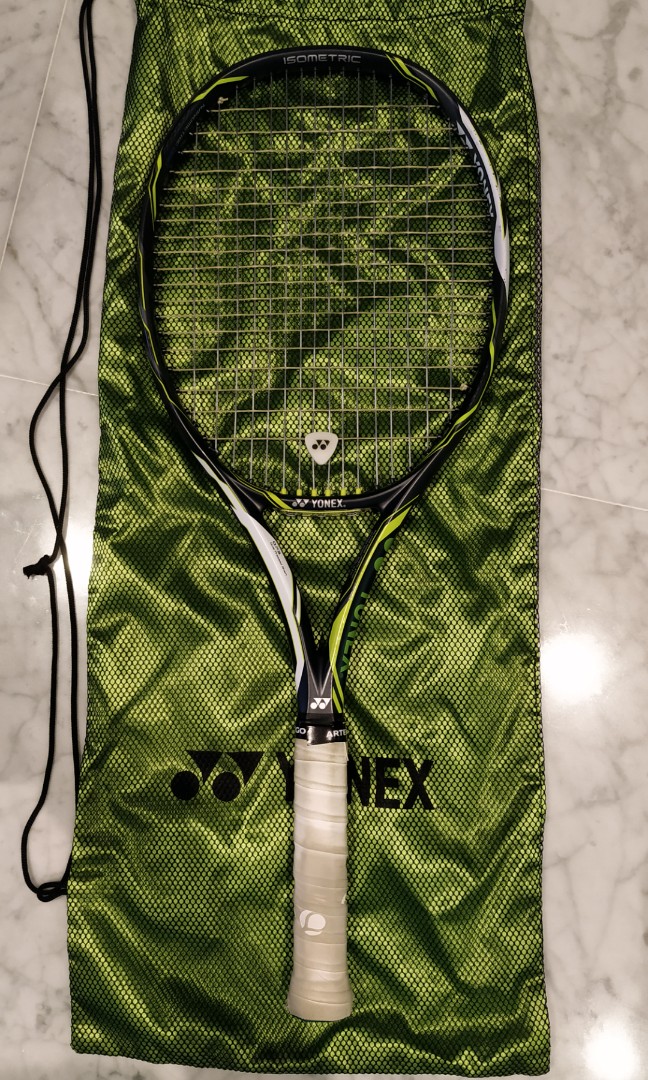 Yonex Ezone DR100, Sports Equipment, Sports & Games, Racket & Ball ...