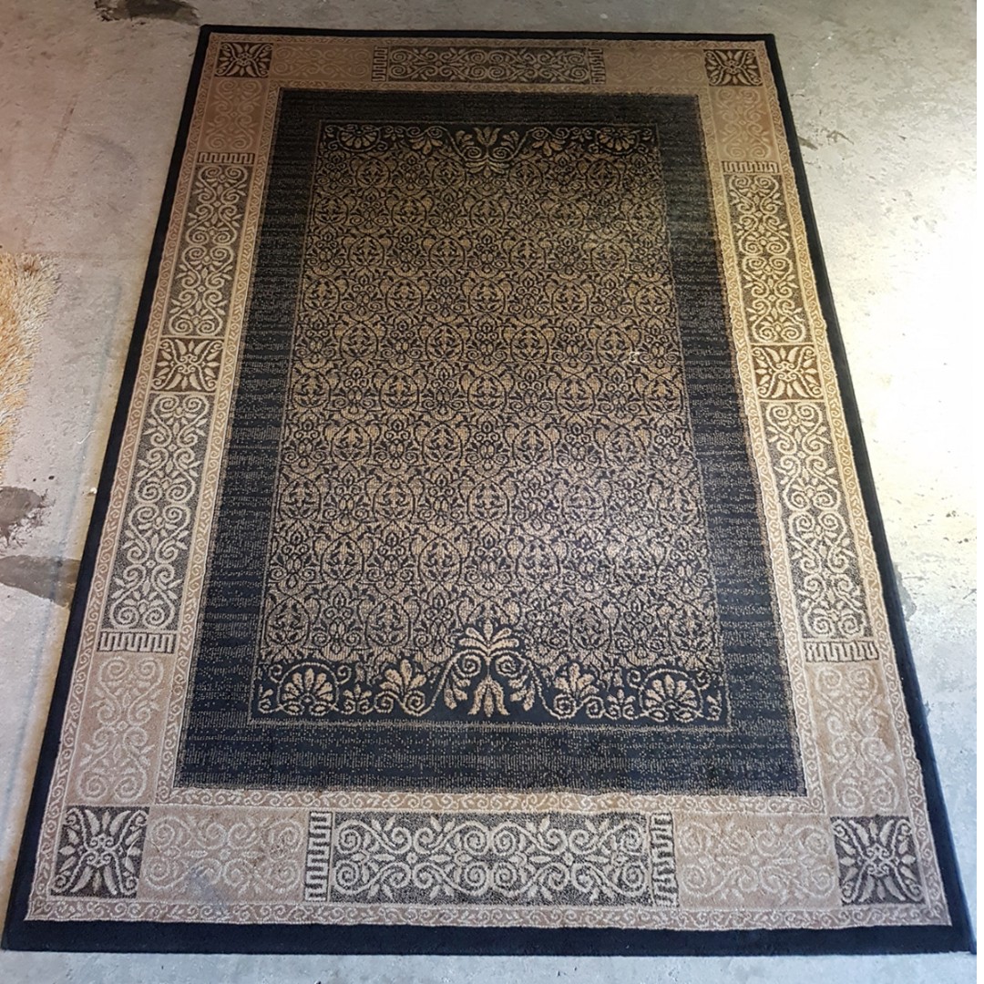 Classy Carpet, Furniture & Home Living, Home Decor, Carpets, Mats ...