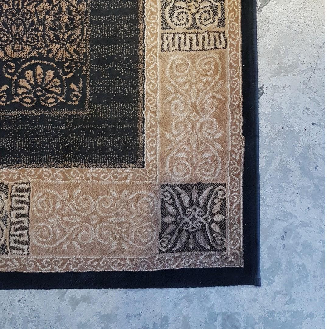 Classy Carpet, Furniture & Home Living, Home Decor, Carpets, Mats ...