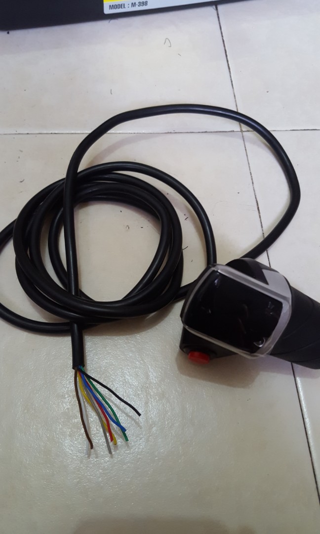 Fiido stock throttle 36v and stock headlight, Sports Equipment, PMDs, E ...