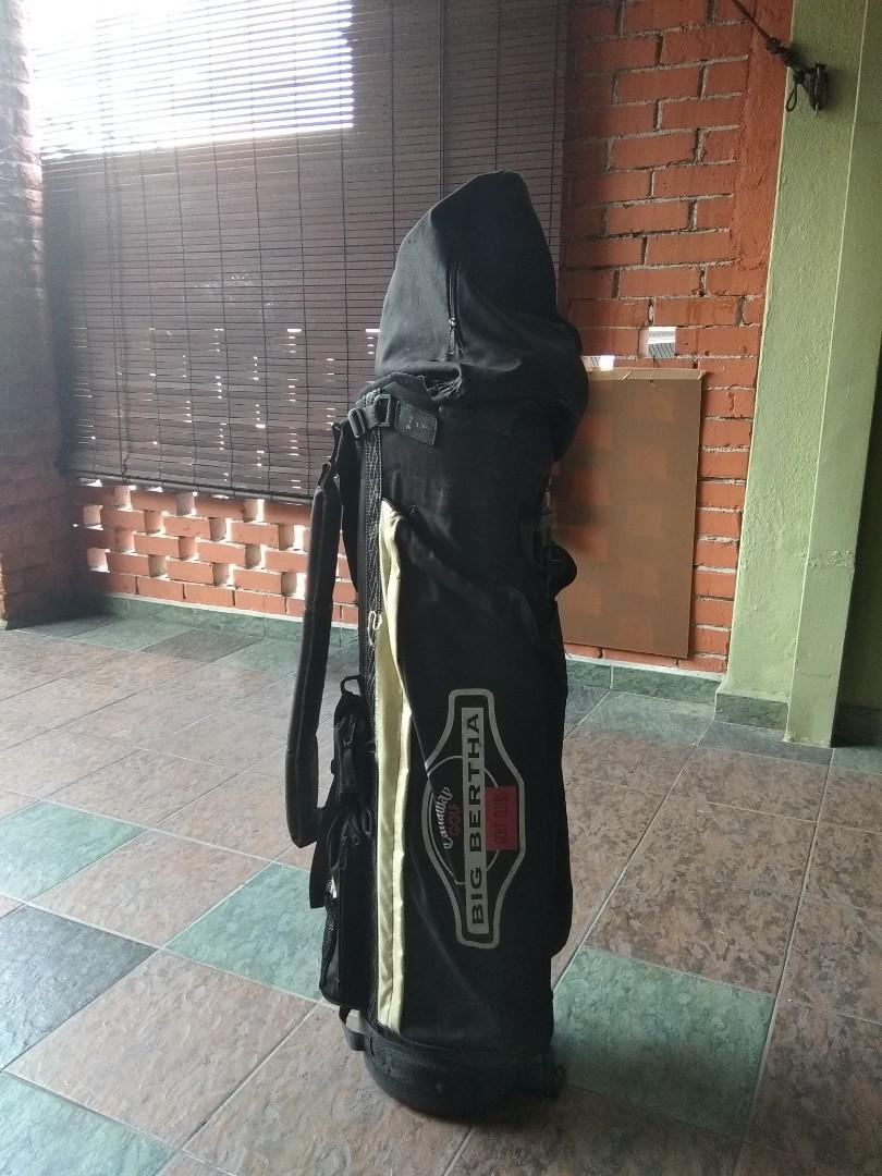 Golf Set with golf beg, Sports Equipment, Sports & Games, Golf on Carousell
