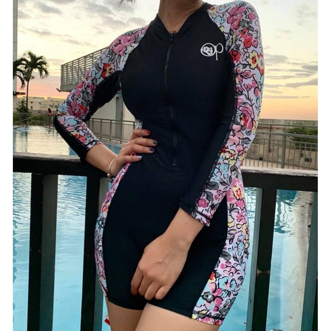 OVERALL RASHGUARD, Women's Fashion, Swimwear, Rash guard on Carousell
