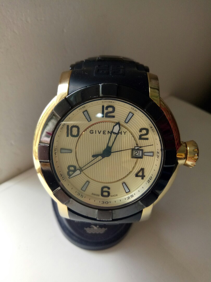 Auth Givenchy Watch for Men's, Men's Fashion, Watches & Accessories ...
