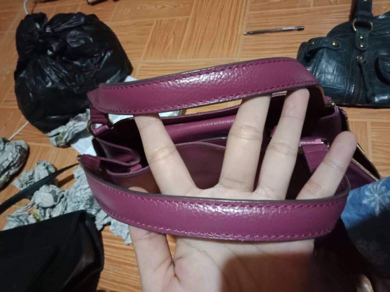 Orig Duani handbag/sling bag on Carousell