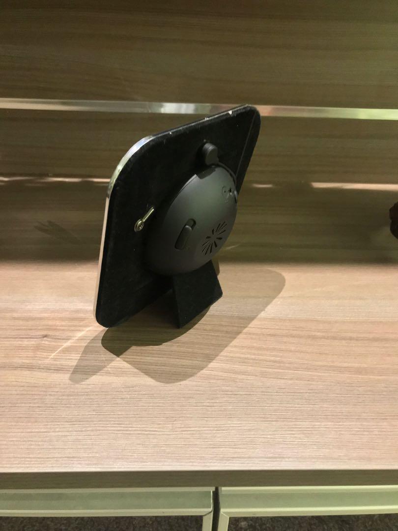 Photo frame with sound recording sensor, Furniture & Home Living, Home ...