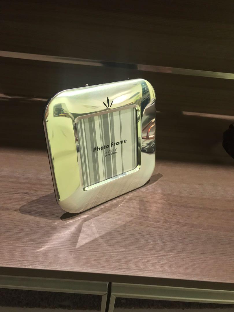 Photo frame with sound recording sensor, Furniture & Home Living, Home ...