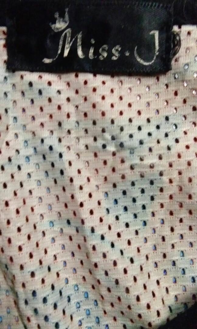 SINGLET MISS JORDAN, Men's Fashion, Bottoms, Shorts on Carousell