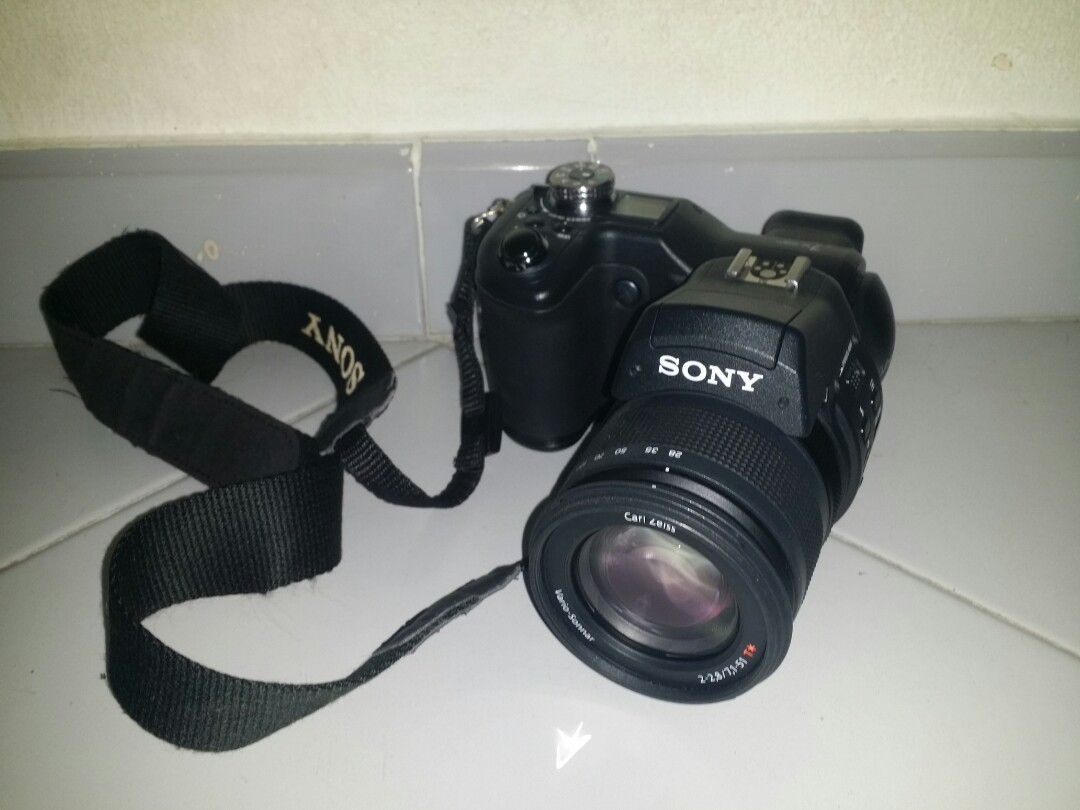 Sony f828 night vision, Photography, Cameras on Carousell