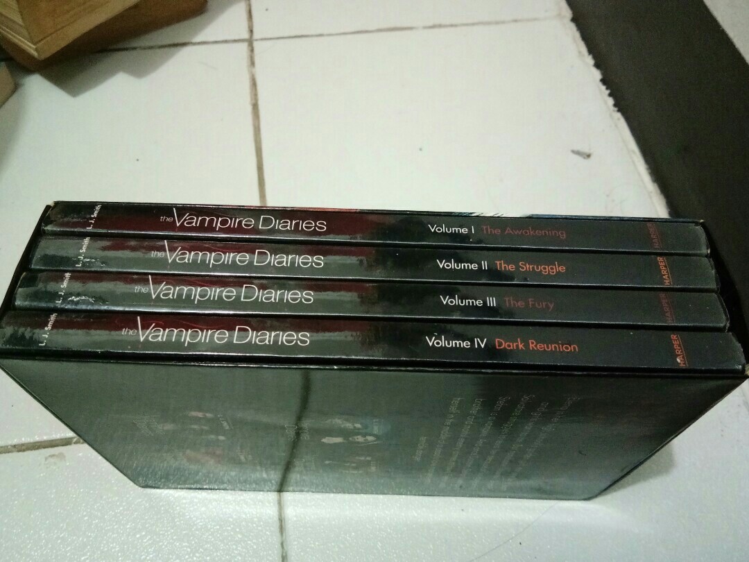 The Vampire Diaries Collection + The Vampire Diaries Origins (Stefan's ...