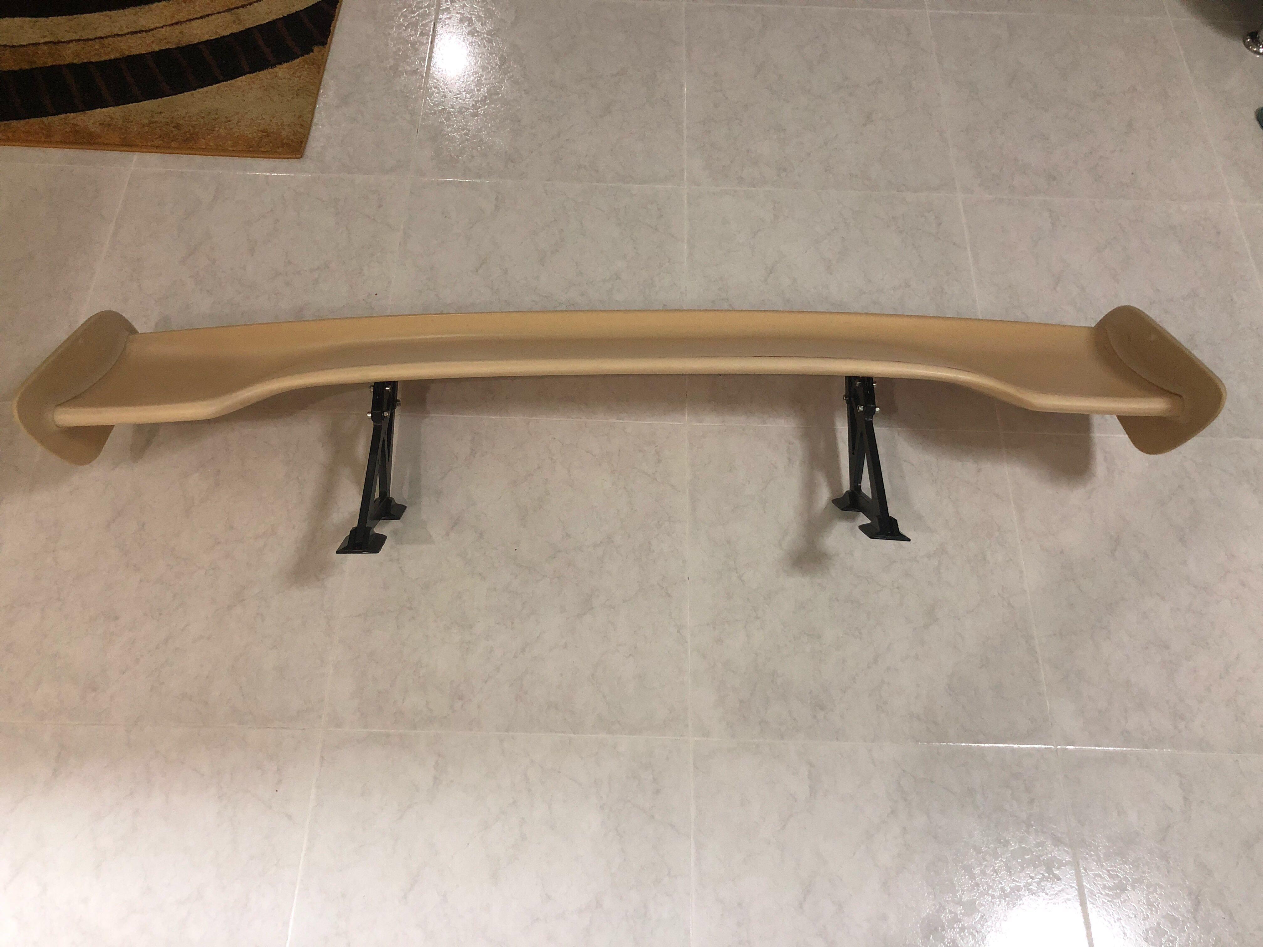 UNIVERSAL SPOILER (ASSEMBLED), Car Accessories, Accessories on Carousell