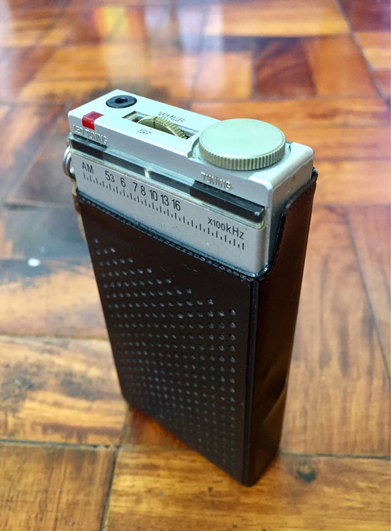 Vintage Functional National Transistor Radio, Hobbies & Toys ...