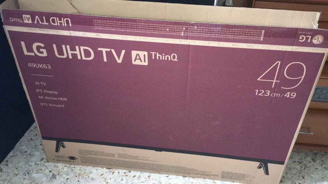 Empty tv carton box with foam, Everything Else on Carousell