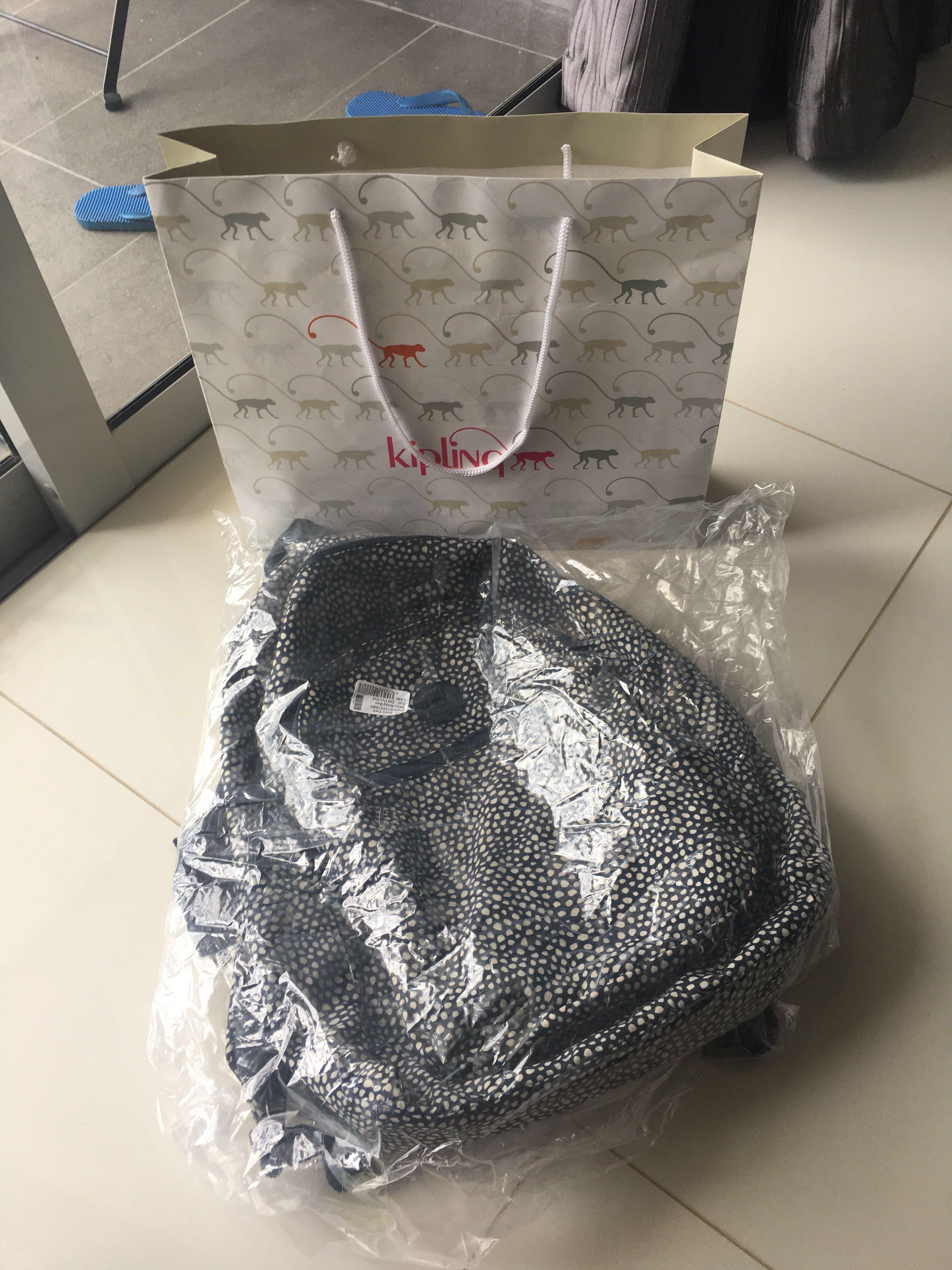 Kipling Bizzy Boo Dot Dot Dot Haversack, Women's Fashion, Bags ...