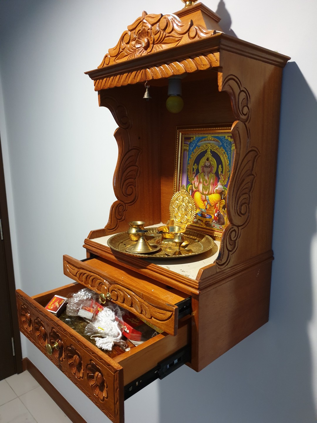 Wall mountable Hindu Altar (43cm width x 100cm height), Hobbies & Toys ...