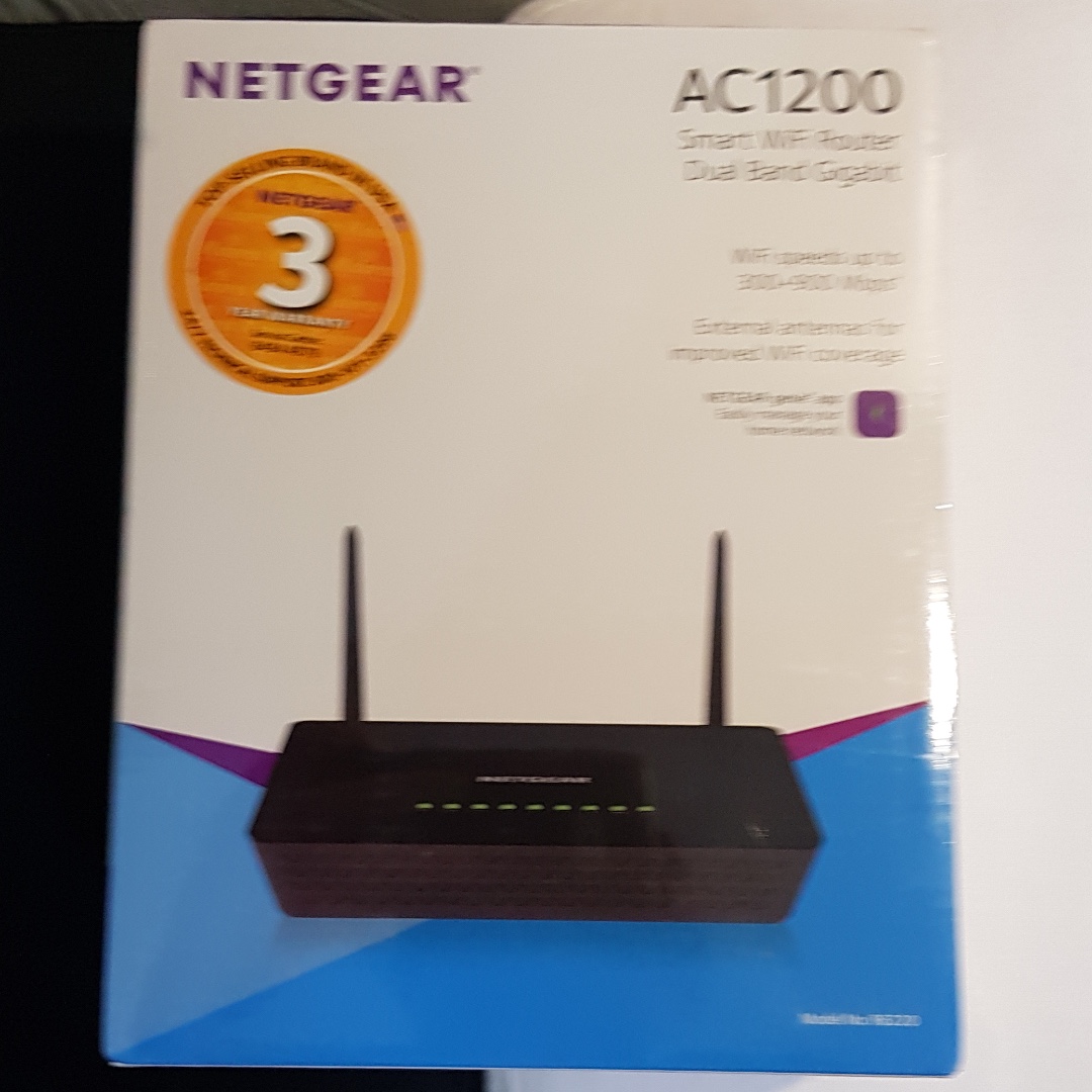 BNIB Netgear R6220 AC1200 WiFi Router, Computers & Tech, Parts ...