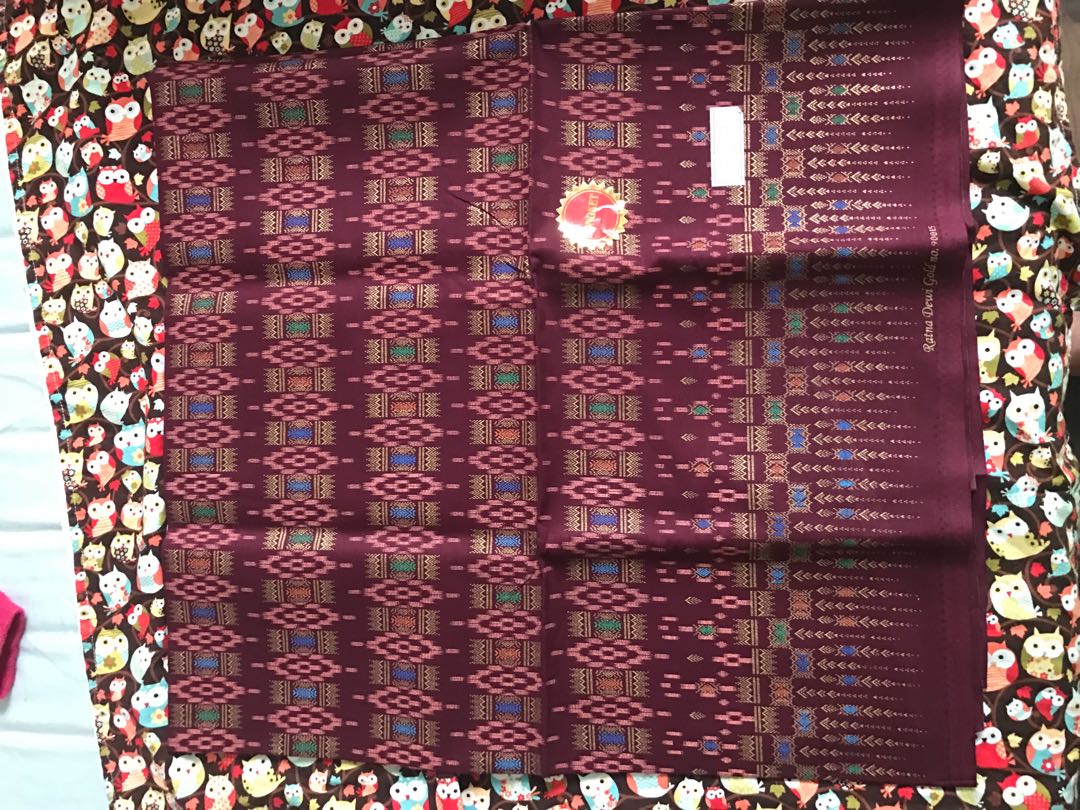 Kain corak songket (cotton batik), Women's Fashion, Muslimah Fashion ...