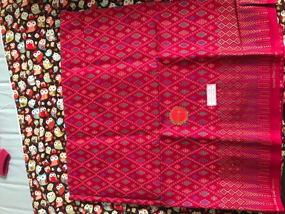 Kain corak songket (cotton batik), Women's Fashion, Muslimah Fashion ...