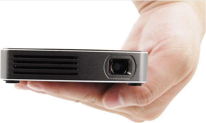 P8 Portable Wireless 1080P HD mini handhold video LED DLP Pico ...