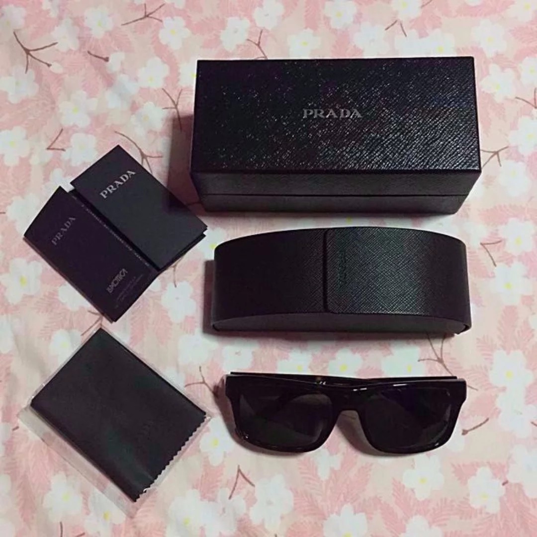 Prada Sunglasses (SPR 18P / 2AU-0B2), Men's Fashion, Watches ...