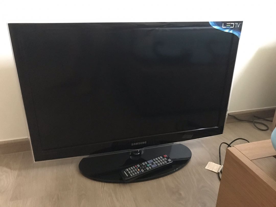 Samsung UA32C4000 LED TV, TV & Home Appliances, TV & Entertainment, TV ...