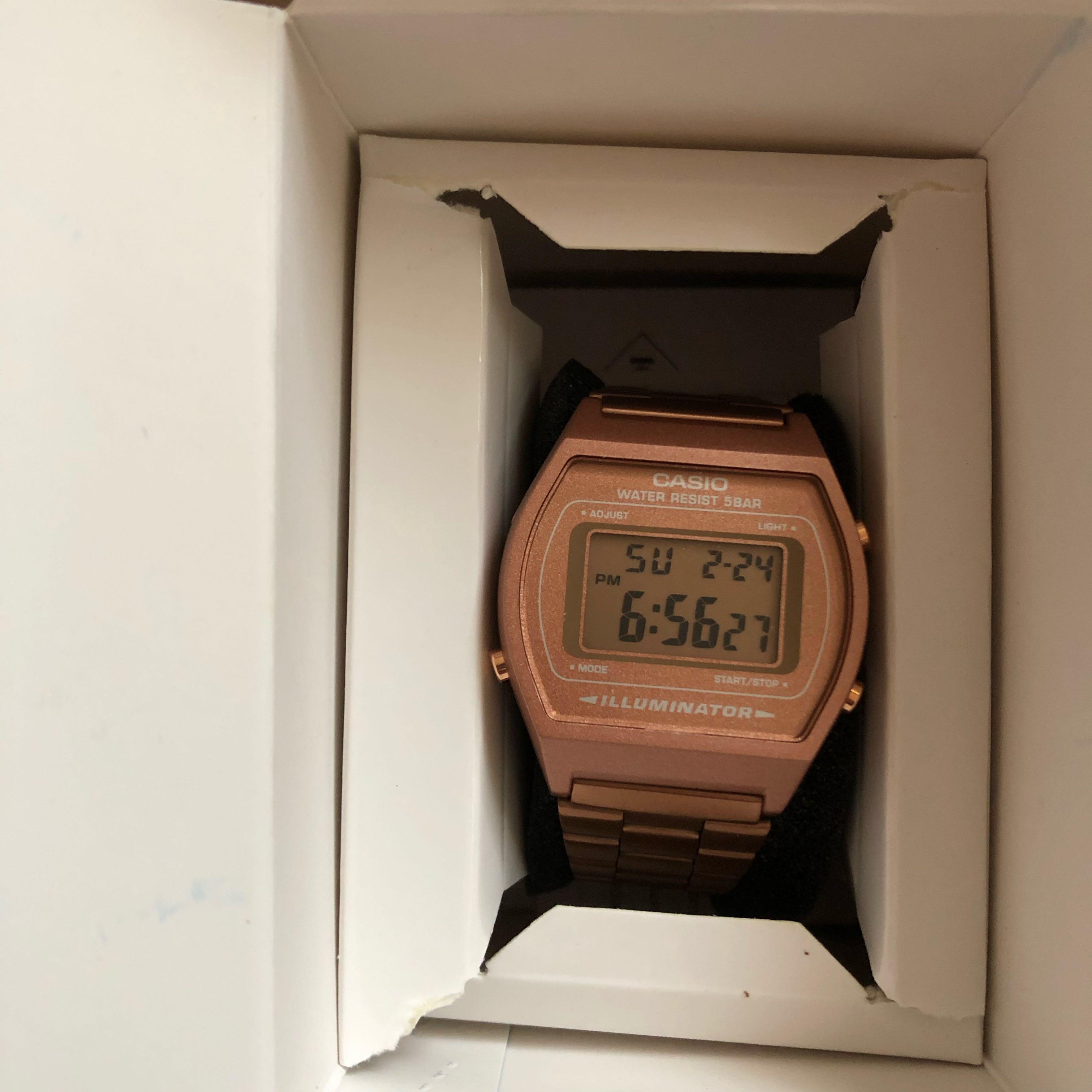 vintage casio rose gold watch, Women's Fashion, Watches & Accessories ...