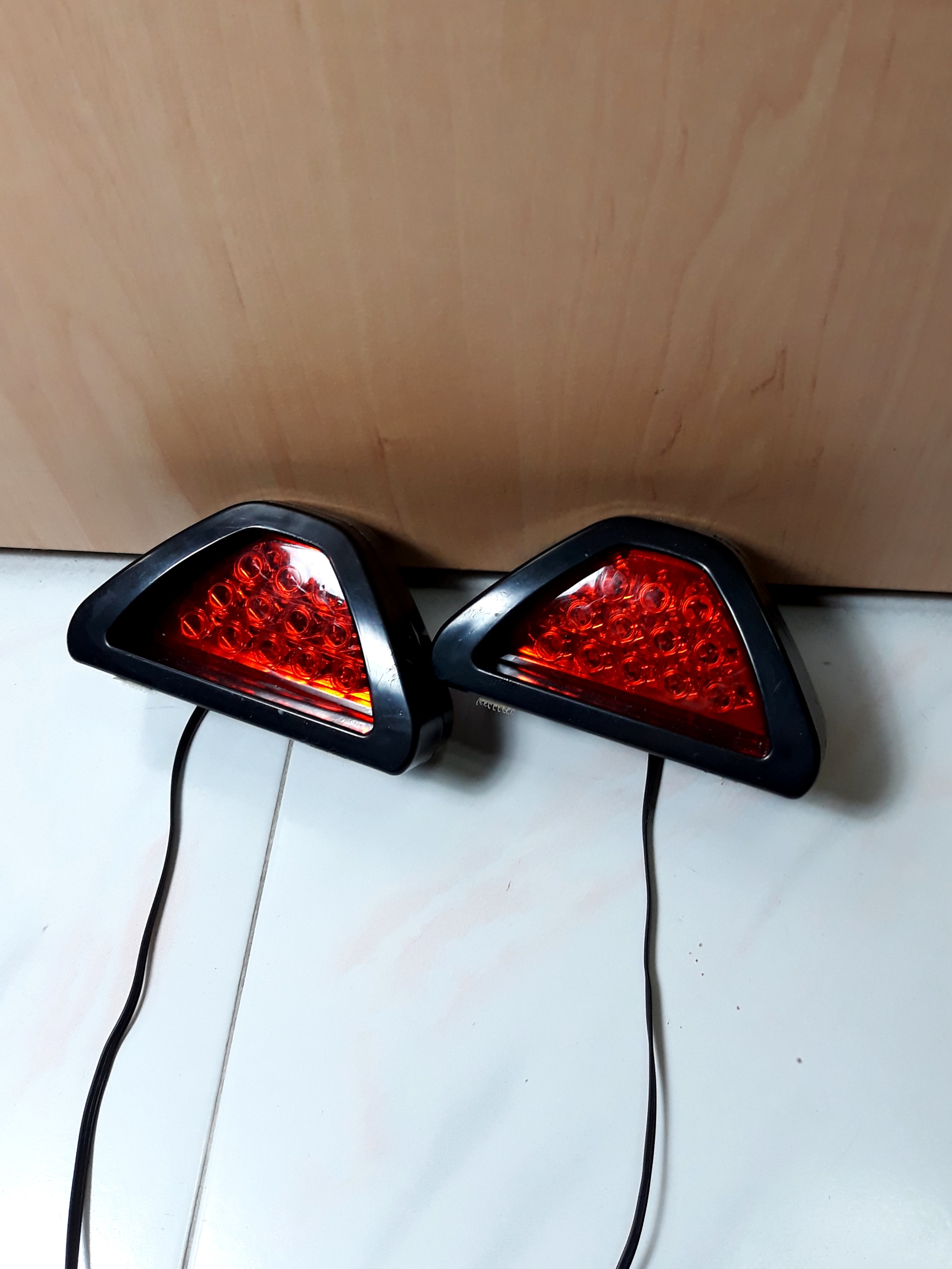 Car Red LED Signal Brake Lights, Car Accessories, Electronics & Lights ...