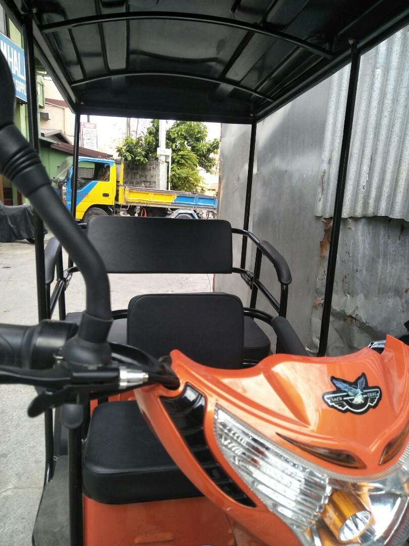 Electronic Bike (ERV+) with roof and fiber glass wind shield (PRICE IS ...