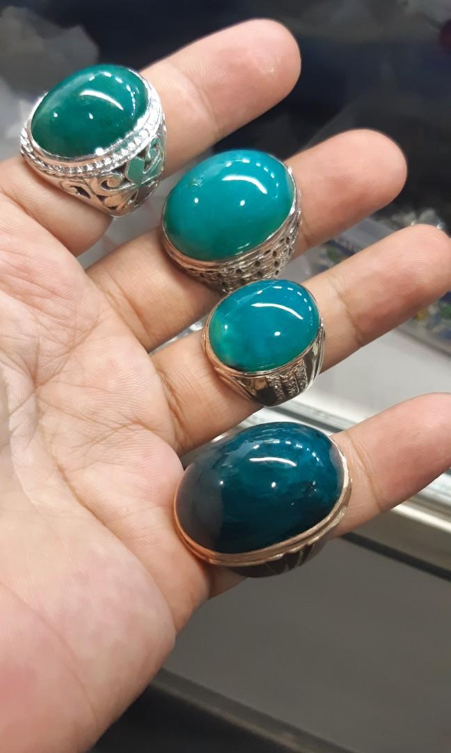 Natural Batu bacan, Women's Fashion, Jewelry & Organisers, Precious Stones on Carousell