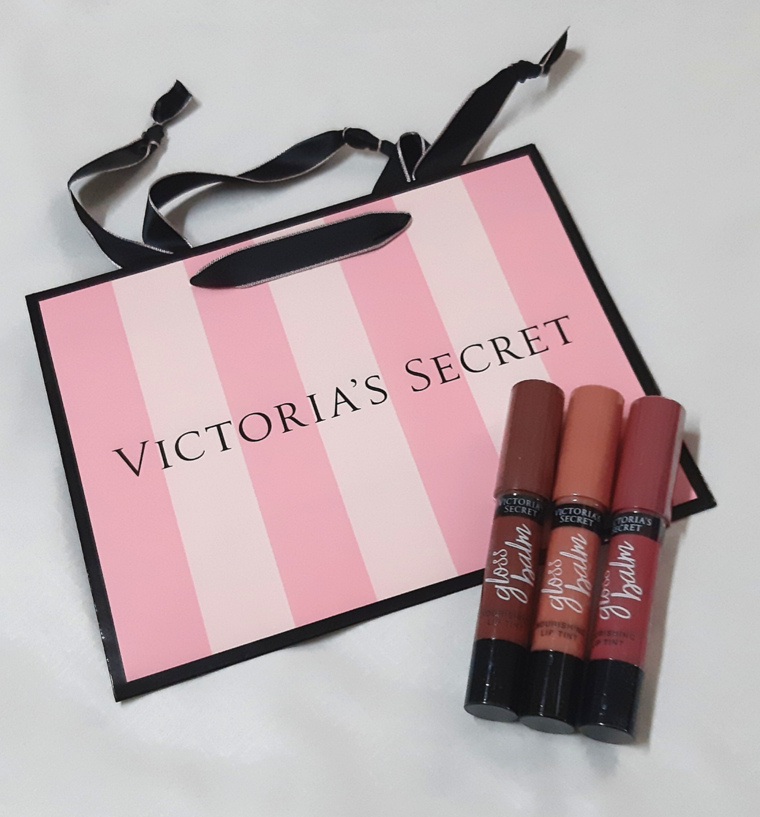 Victoria's secret nourishing lip tint Gloss Balm, Beauty & Personal ...