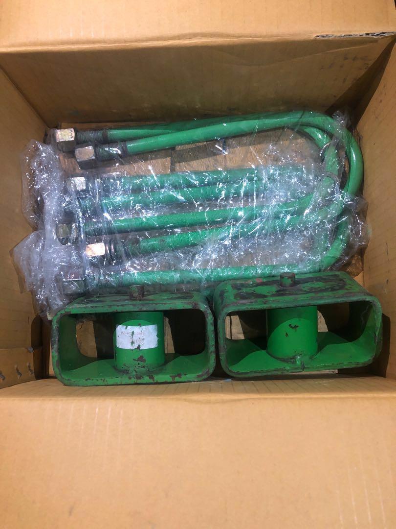 Hiace 2.5 inch lowering block, Car Accessories, Accessories on Carousell