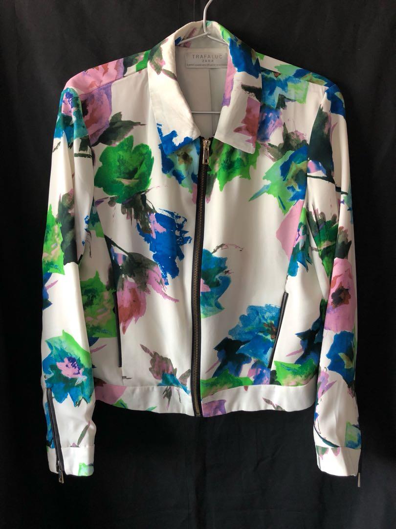 Zara Floral Jacket, Women's Fashion, Coats, Jackets and Outerwear on Carousell